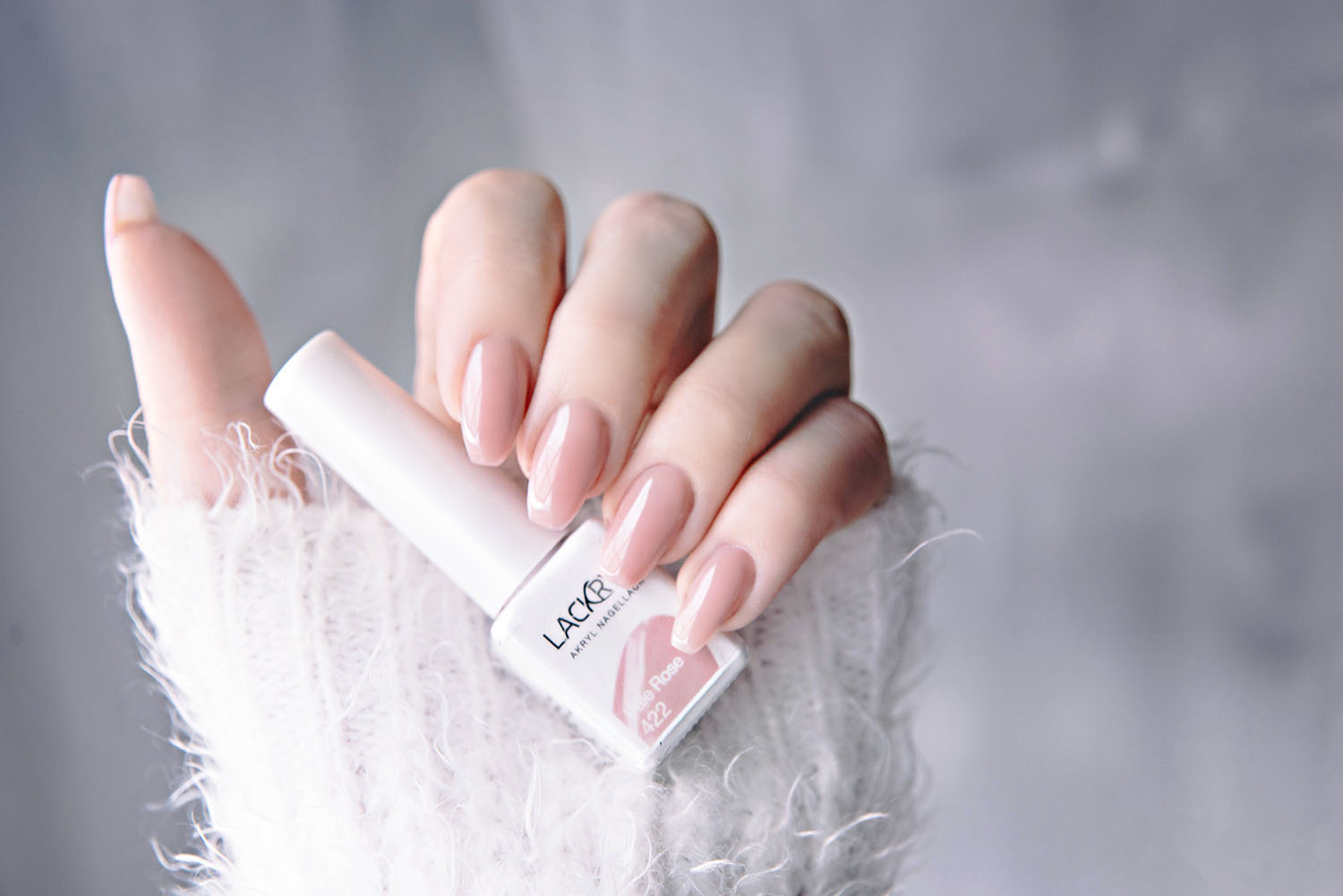 Chrome nails: How to do it at home - in 6 easy steps!