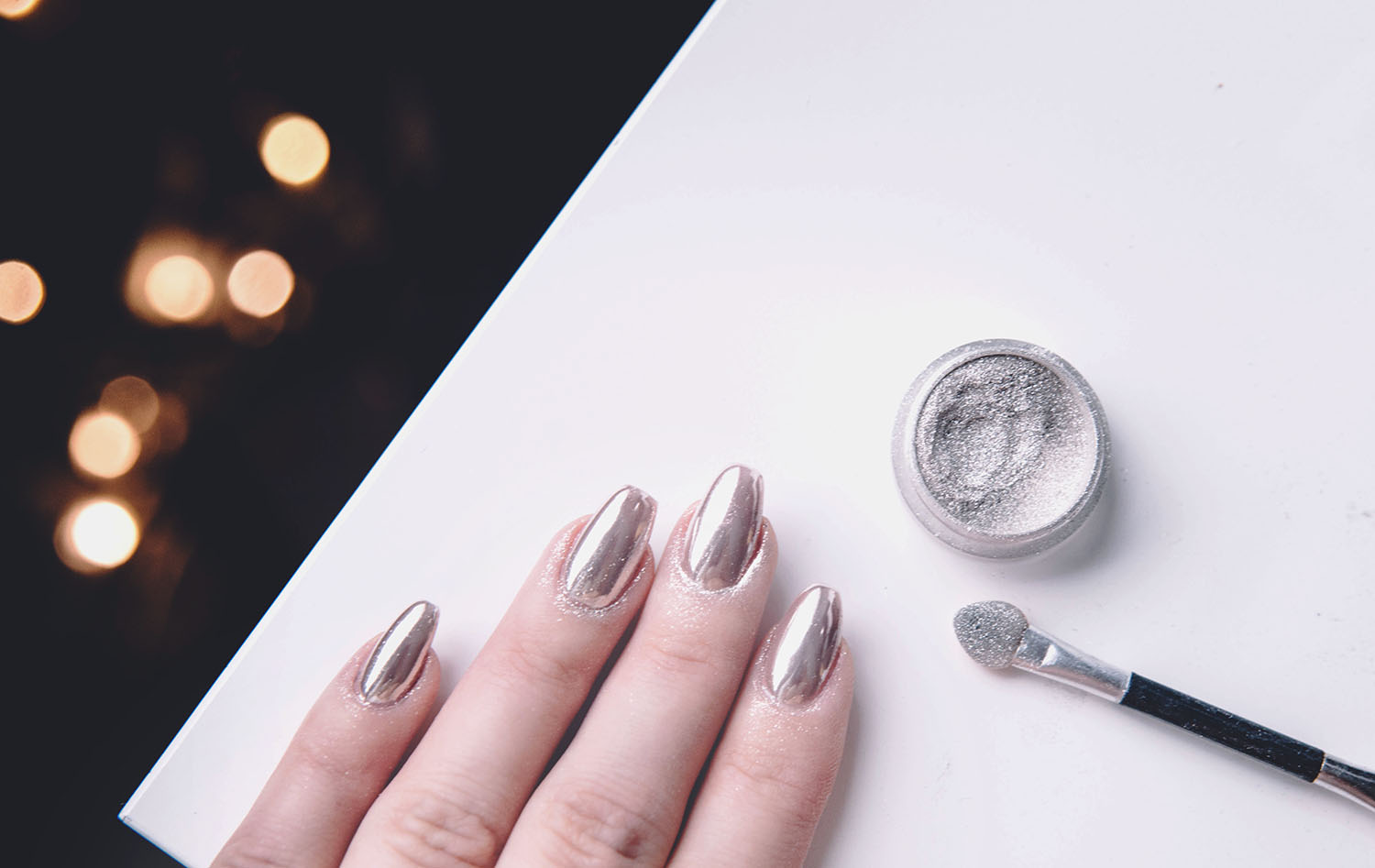 Chrome nails: How to do it at home - in 6 easy steps!