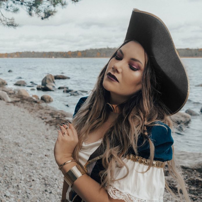 6 Easy Halloween Makeup Ideas • ADARAS Blogazine