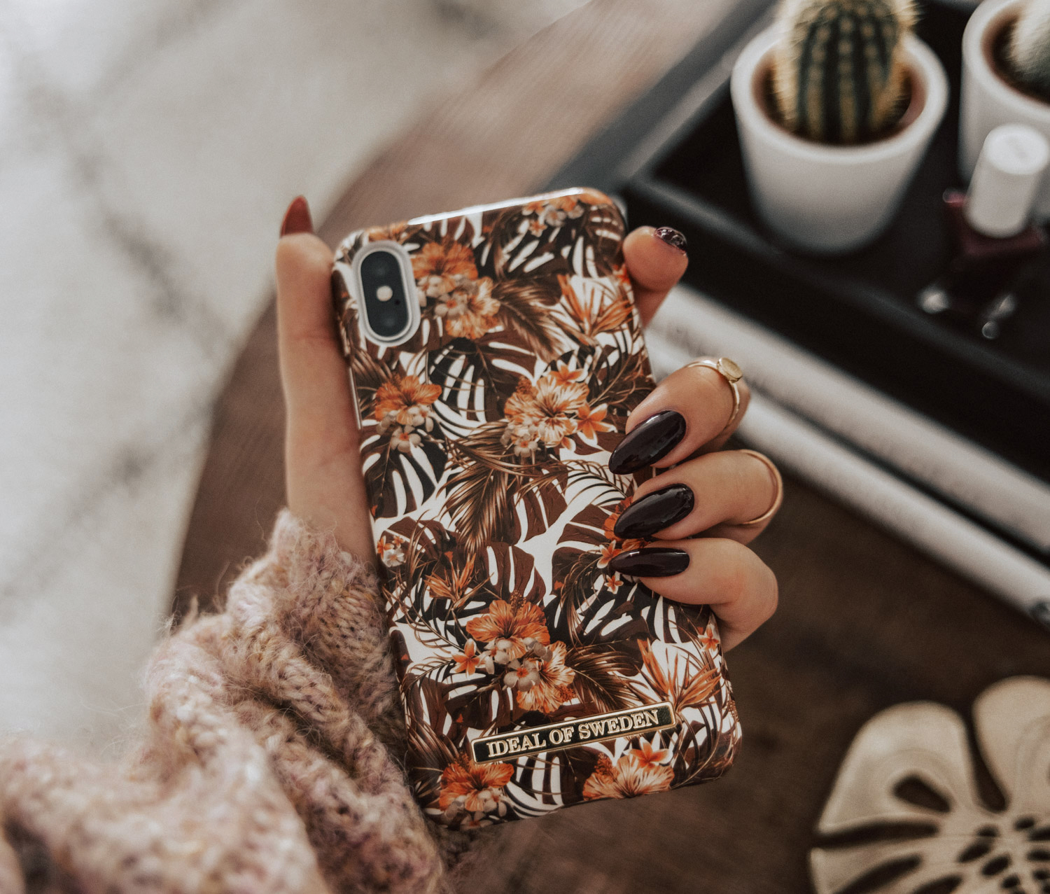 11 Of The Hottest Phone Cases from Ideal of Sweden This Fall • ADARAS